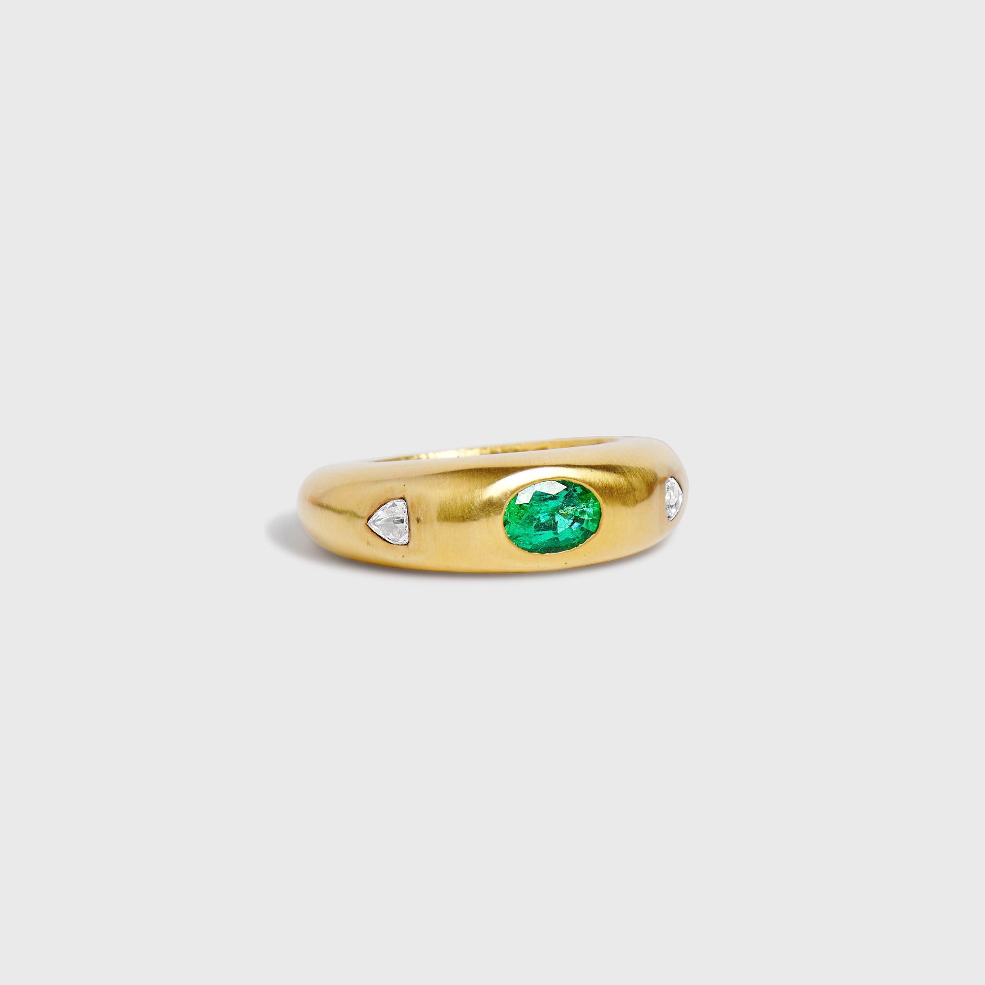 Hansh Emerald and Diamond Ring – Sanjay Kasliwal | The Gem Palace